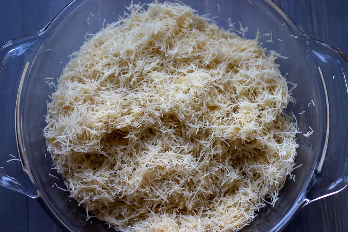 Kunefe (Kunafa) - Turkish Cheese Dessert - Cooking Gorgeous
