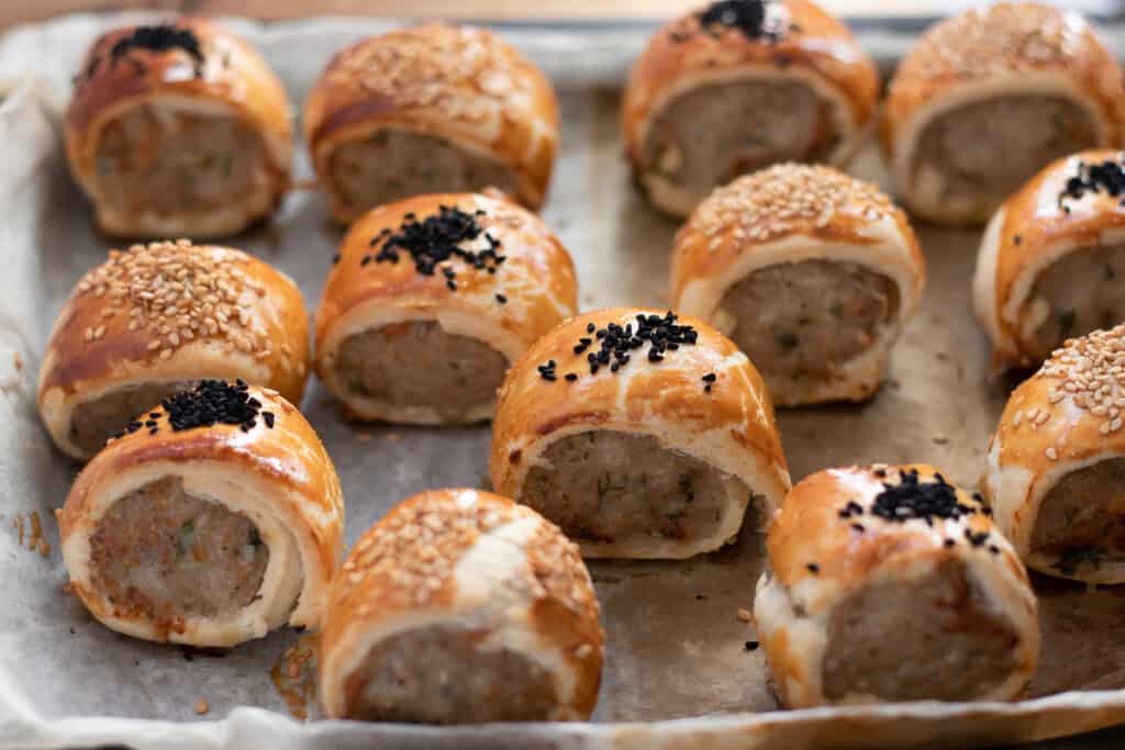 Shortcrust Pastry Mini Sausage Rolls - Cooking Gorgeous