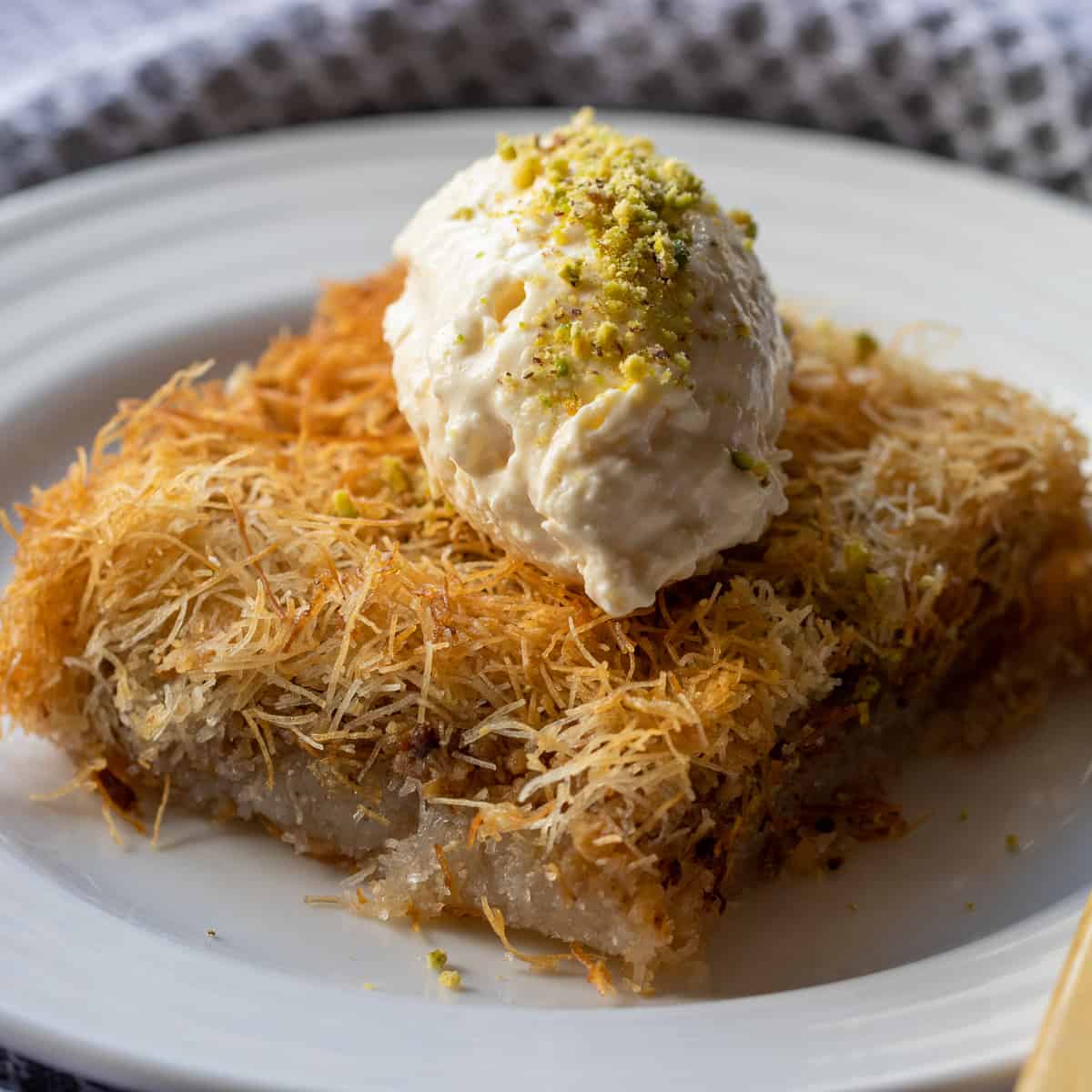 Kıymalı Makarna - Turkish Pasta with Ground Beef - Cooking Gorgeous