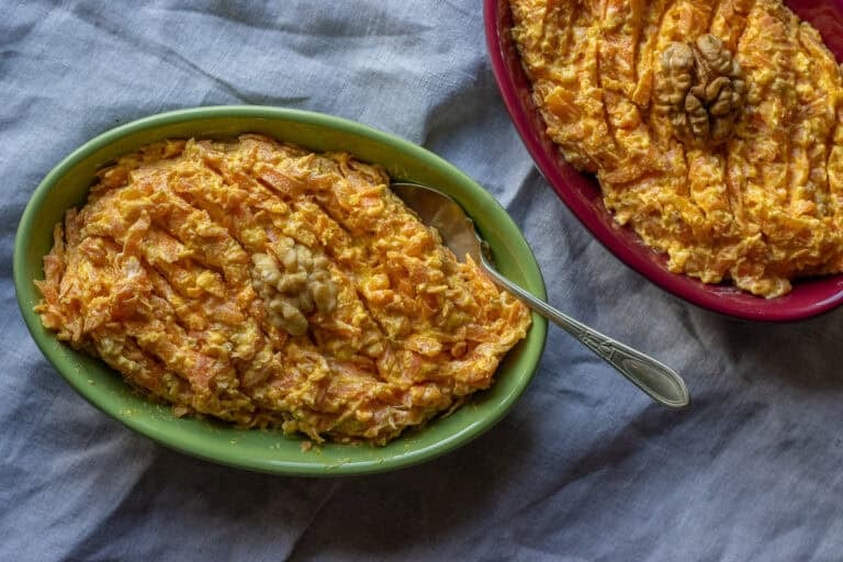 Havuç Tarator - Turkish Carrot Dip with Yogurt - Cooking Gorgeous